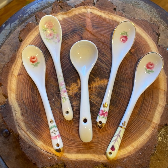 Kitchen | Painted Glass Teaspoons 1 Plain White | Poshmark